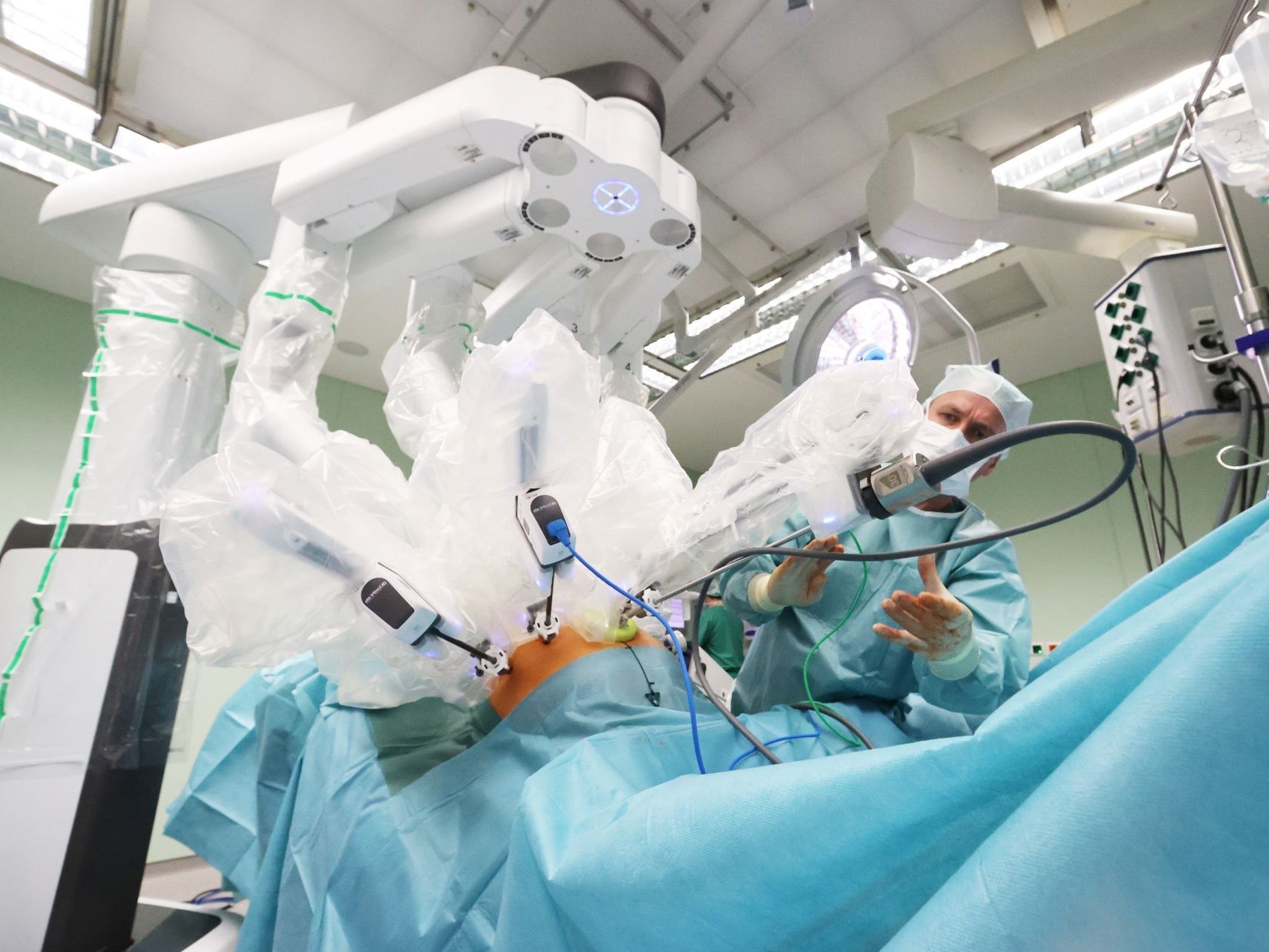 Roboterassistierte Operation mit dem Da Vinci-System: SRH Wald-Klinikum Gera